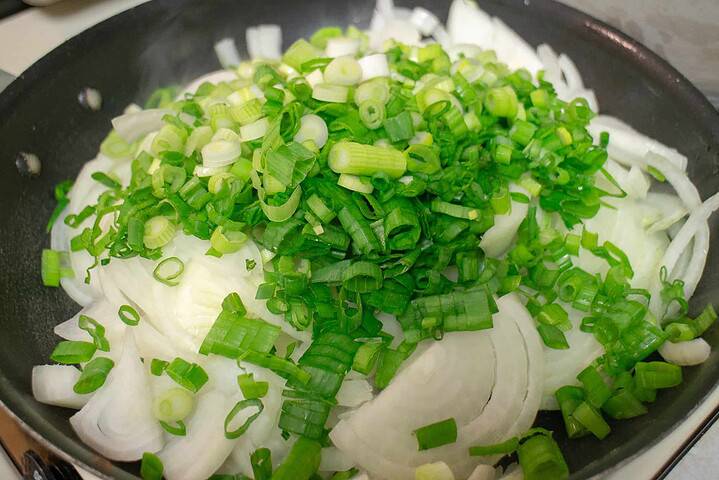 Whole Catfish Spring Rolls (Cá Cuốn Bánh Tráng) – Bun Bo Bae