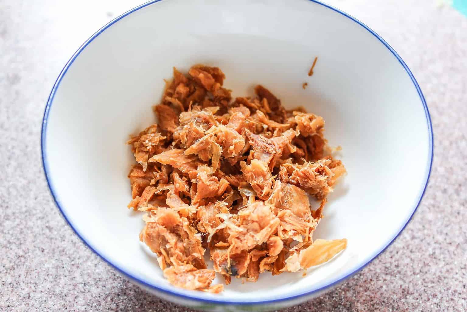 Water chestnut cake with pork topping (Bánh đúc mặn) – Bun Bo Bae