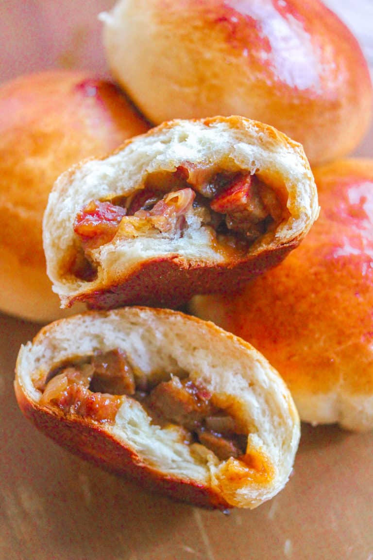 Chinese BBQ Pork Buns / Baked Char Siu Bao (Bánh Mì Ngọt Nhân Xá Xíu ...