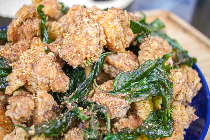 Taiwanese Popcorn Chicken (Gà Chiên Lá Quế Đài Loan) – Bun Bo Bae