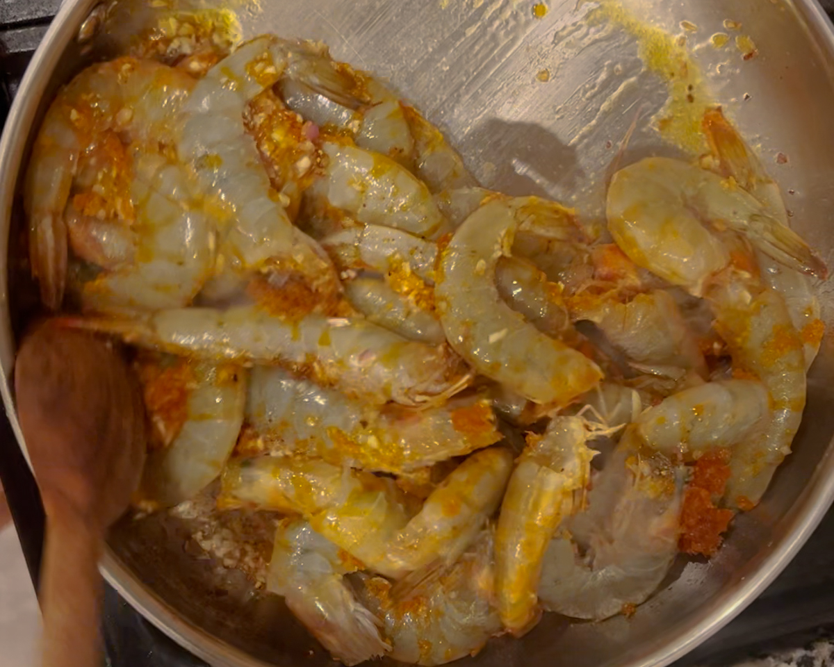 Vietnamese Braised Shrimp In Roe (Tôm Kho Tàu) – Bun Bo Bae